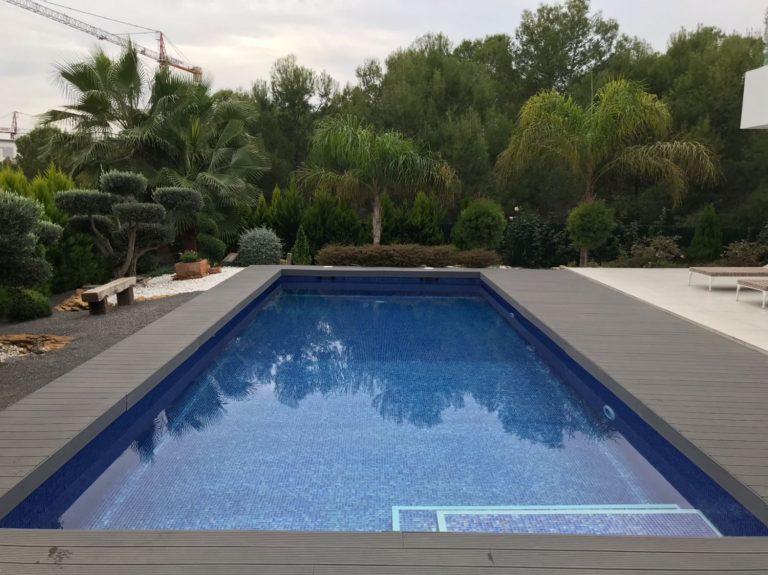 PISCINA RECTANGULAR » ESPECTACULAR « | Contruccion Piscinas - Novamarina